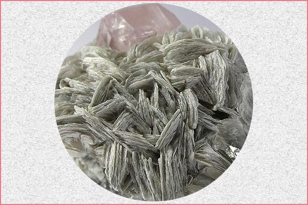 Muscovite - Healing Properties, Color, Power & Facts | Gemexi