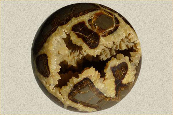 SEPTARIAN NODULES - Healing Properties, Color, Power & Facts | Gemexi