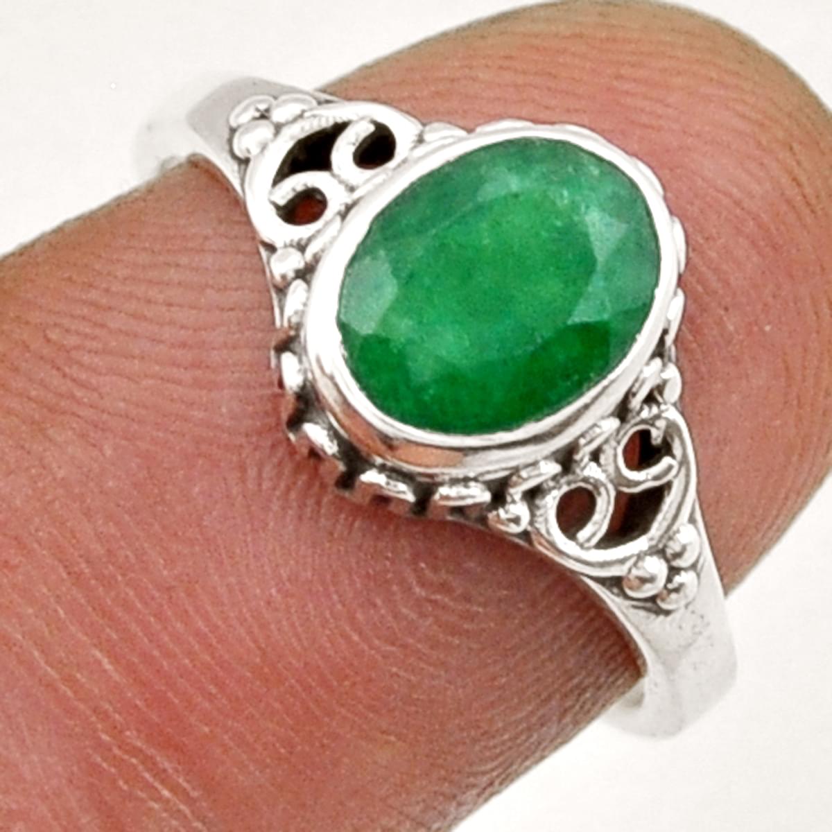 Faceted Natural Green Emerald 925 Sterling Silver Ring Y25046 | Gemexi